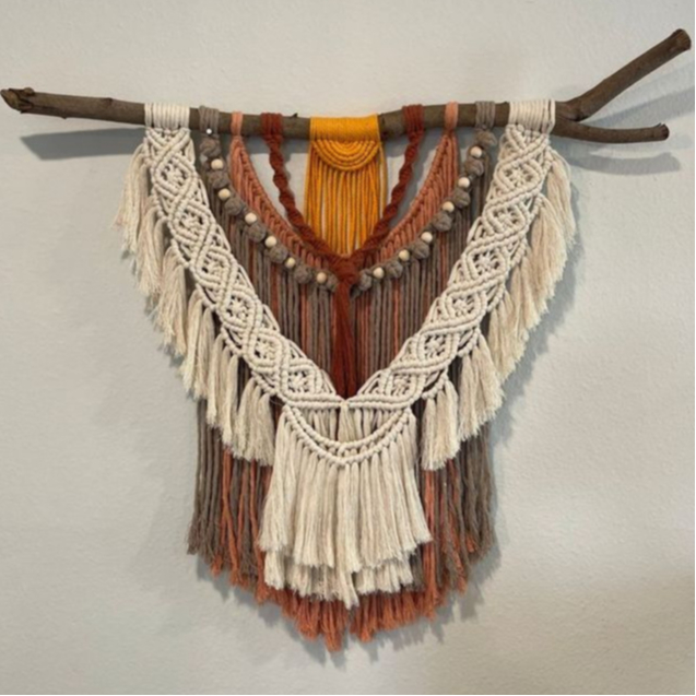 Jual Hiasan dinding macrame handmade berukuran sedang. Berkualitas ...