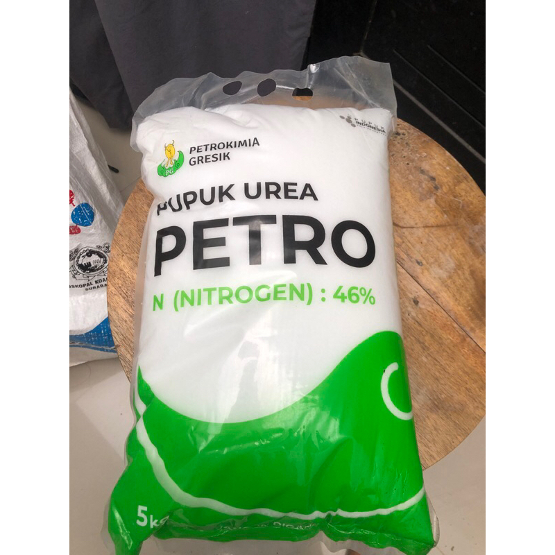 Jual pupuk pertumbuhan urea petro kemasan repack | Shopee Indonesia