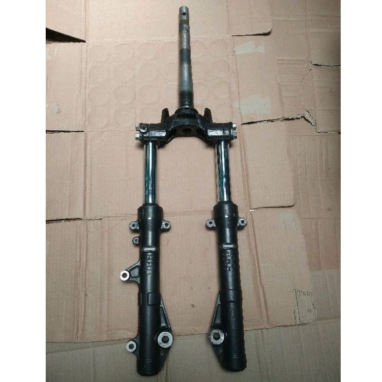 Jual SHOCKBREAKER SKOK SHOCK DEPAN SEGITIGA PCX 150 BUILT UP CBU ...