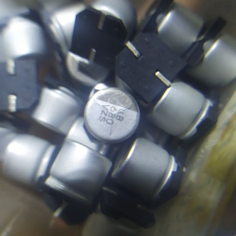 Jual 680uf 35v Vzs Smd capacitor kapasitor elko elco | Shopee Indonesia