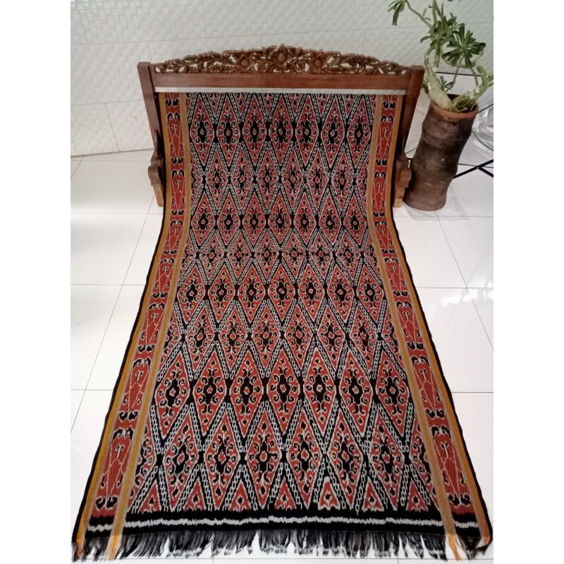 Jual Tenun Kalimantan Dayak Selimut Kain Etnik Blanket Motif Ukir Dayak ...