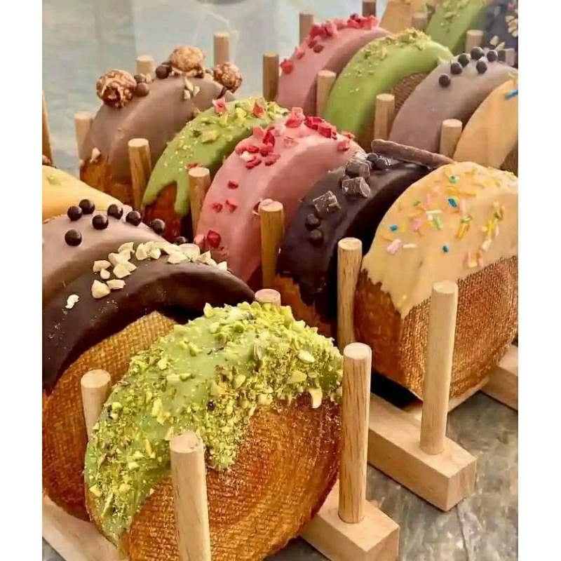 Jual TATAKAN CROMBOLONI Display Kue Cromboloni / Rak Donat Kayu Pilihan ...