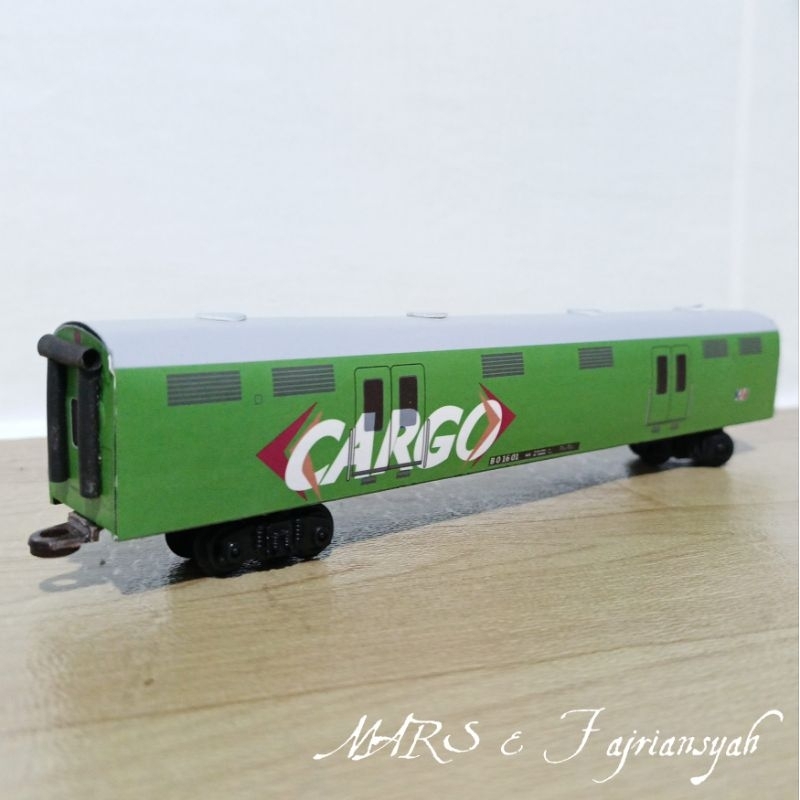 Jual Kereta Api Indonesia | Gerbong Penumpang | Lokomotif CC201 CC203 ...