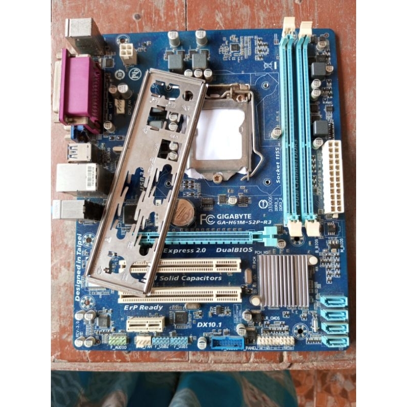 Jual Motherboard Gigabyte H61+ Backpanel | Shopee Indonesia