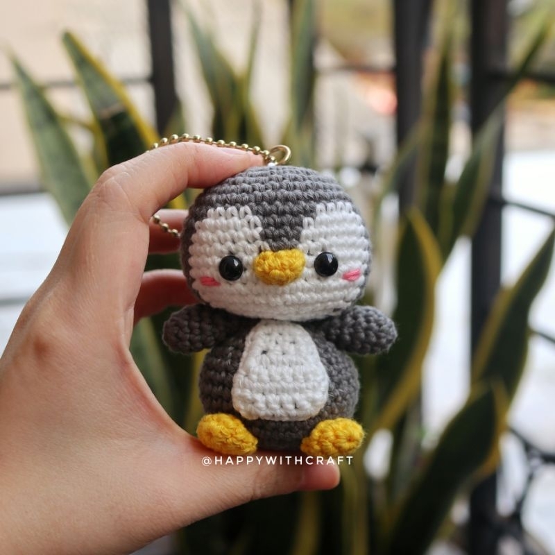 Jual [READY STOCK] Gantungan Boneka Rajut / Amigurumi Penguin | Shopee ...