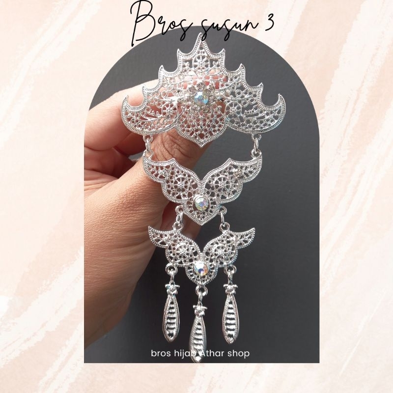 Jual Bros Kebaya Gold Emas Perak Kutubaru 3 Susun Bross Kutu Baru ...