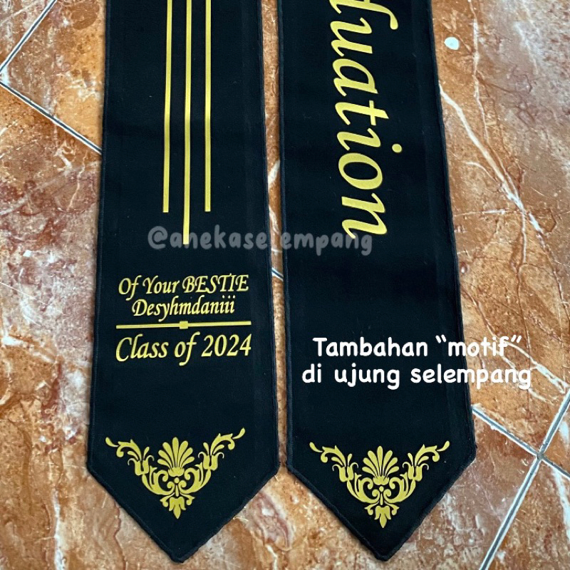 Jual ‼️1-2 HARI JADI‼️(SABLON) Selempang Wisuda Leher TANPA LIST PITA ...