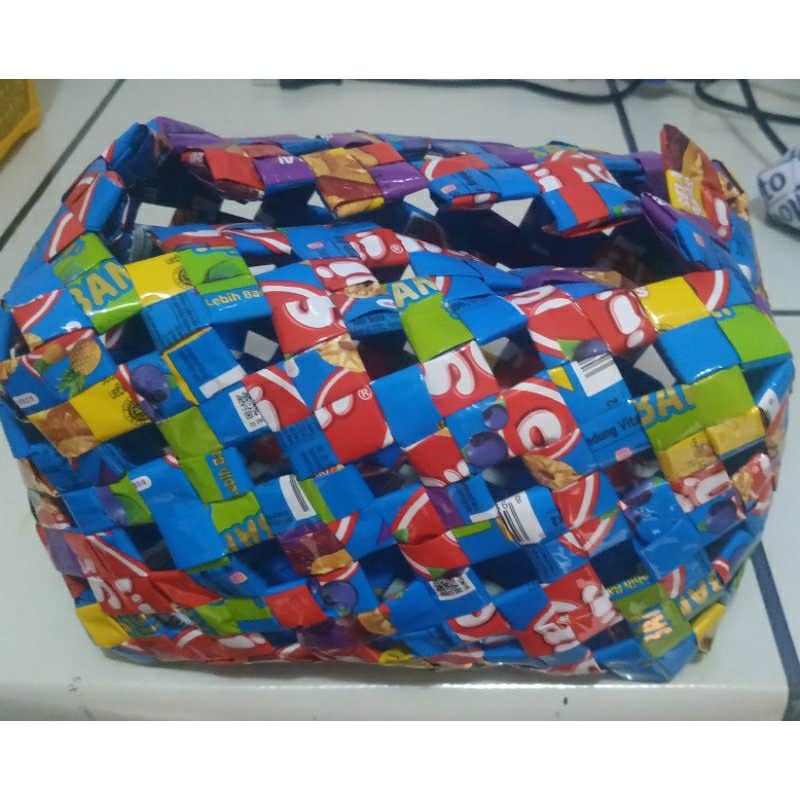 Jual Kerajinan Tempat Tissue Dari Bahan Daur Ulang Bungkus Kopi ...