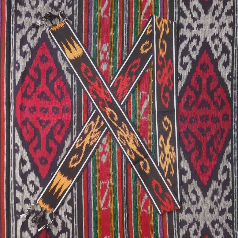 Jual SYAL IKAT KEPALA TENUN MOTIF DAYAK KALIMANTAN | Shopee Indonesia