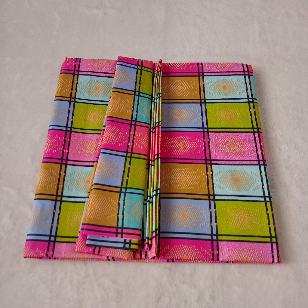 Jual Sarung Bugis Makassar Kotak2 Kadei - Tenun Sengkang KDI-111 ...