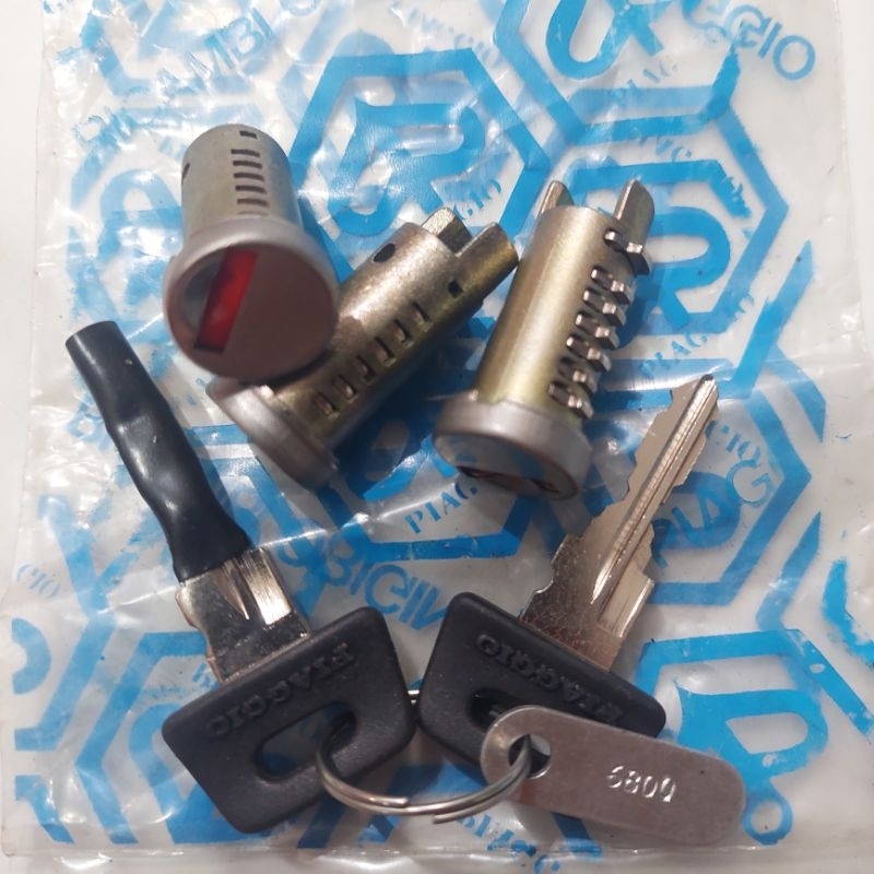 Jual Piaggio Key Kunci 3 Tombol Stang Jok Laci Box Original Nos ...