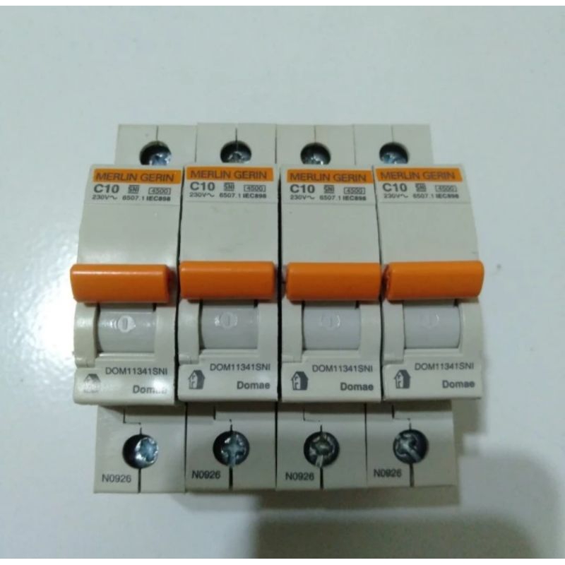Jual MCB MERLIN GERIN domae 1P 2A 4A 6A 10A 16A 20A 25A 32A 40A 50A 0riginal | Shopee Indonesia