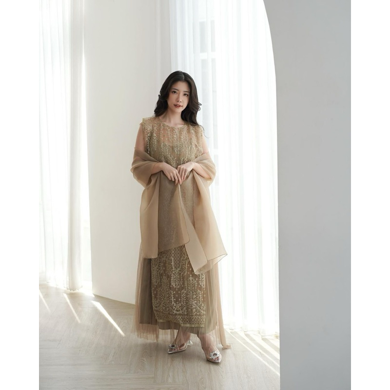 Jual Sewa Kina Atelier / Aura label / Touch up atelier / sewa dress ...