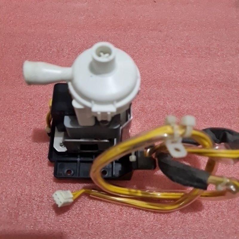 Jual Pompa drain AC CASSET pompa motor drain ac casset DAIKIN | Shopee ...