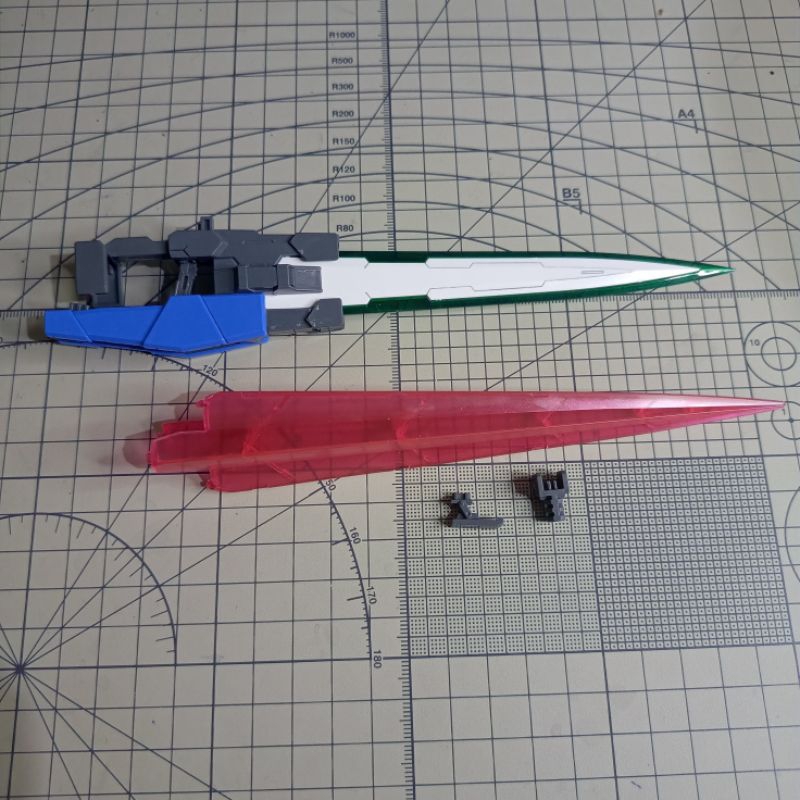 Jual BANDAI MG 1/100 MASTER GRADE GUNDAM OO 00 XN RAISER/SEVEN SWORD/G ...