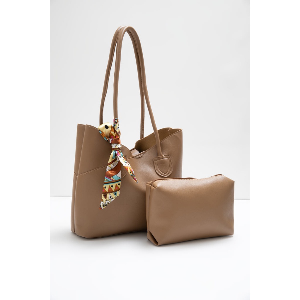 Jual Berrybenka - Tas Wanita Totebag Tekka Feby Tote Bag | Shopee Indonesia