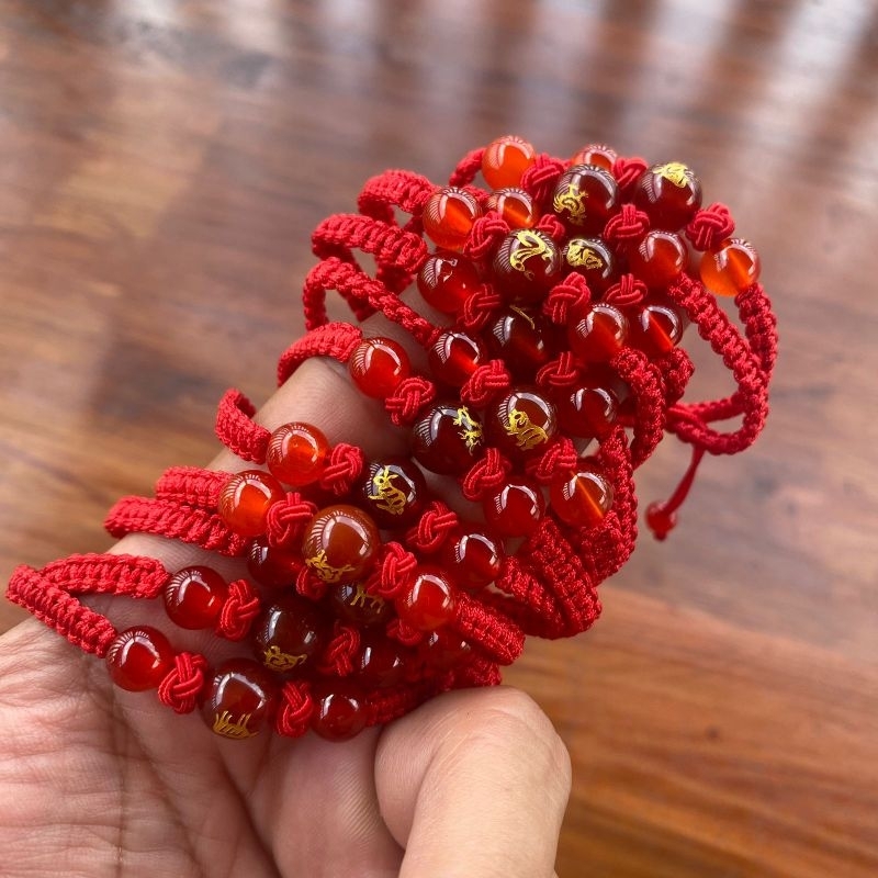 Jual Gelang Tali Merah 12 shio/Gelang Anyam Tali Merah Mute Gambar Shio ...