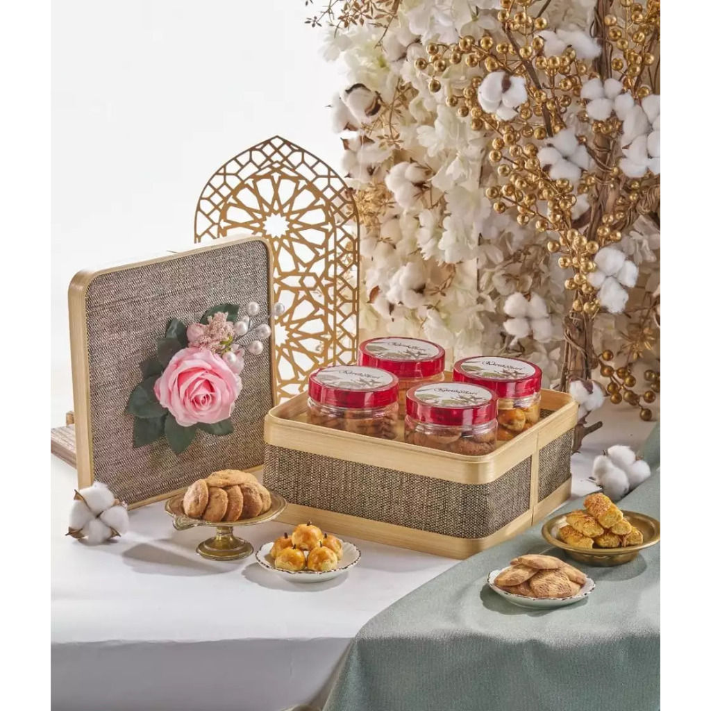 Jual KARTIKA SARI GIFT BOX 3 HAMPERS PARCEL LEBARAN IDUL FITRI 2023 EID ...