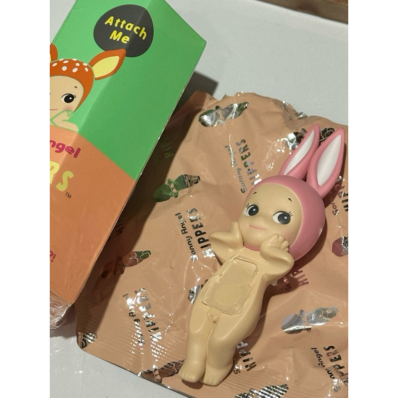 Jual Sonny Angel Hippers dreaming animal lop ear, rabbit dan strawberry ...