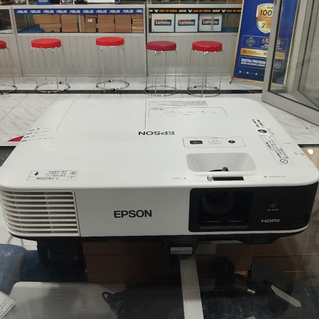 Jual Proyektor EPSON EB-2055 5000 Lumens XGA Gambar Jelas Port Lengkap ...