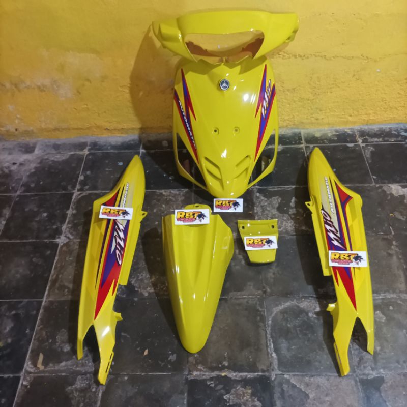 Jual cover body full set halus mio sporty mio lama warna kuning tahun ...