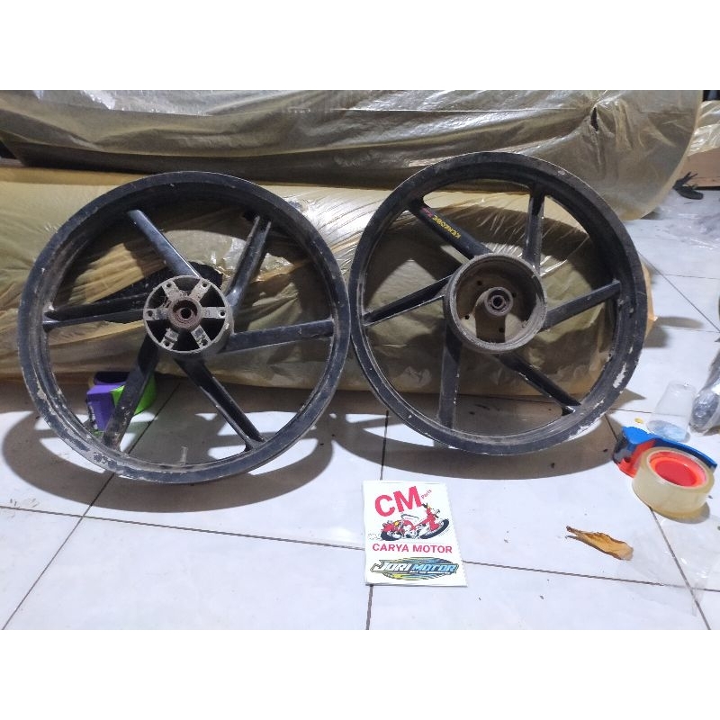 Jual velg vleg resing depan belakang Yamaha Scorpio z ring 18 palang 6 ...