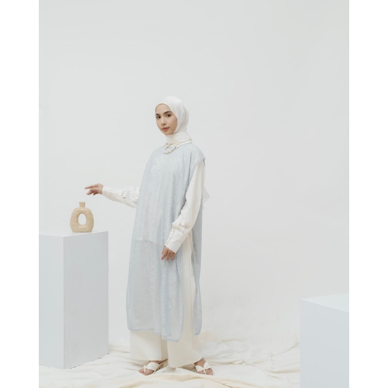 Jual Hollingberry - Hiba Long Vest Outer Brukat (Outer Only) Raya ...