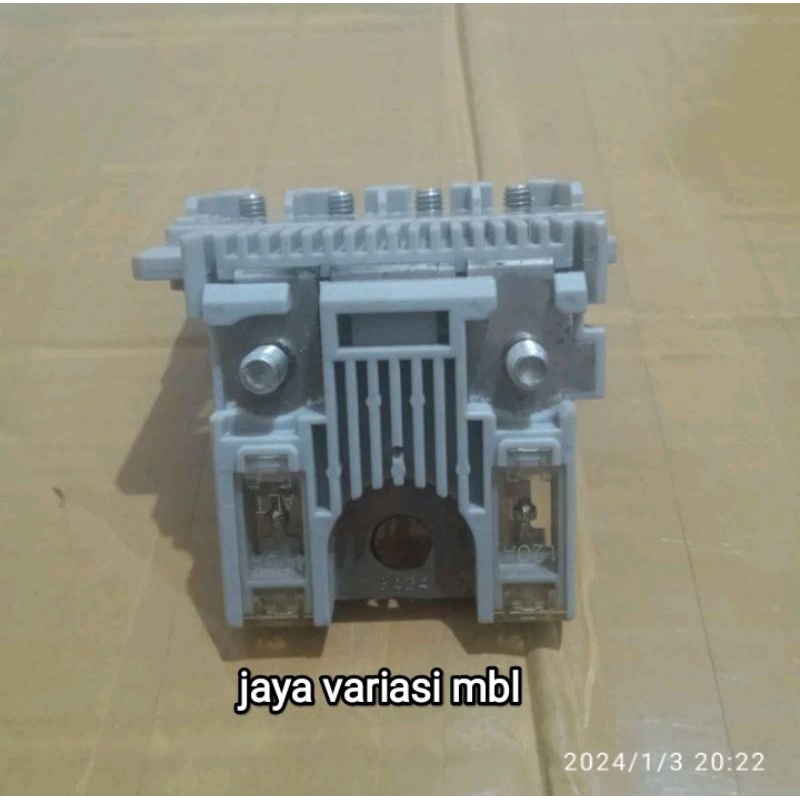 Jual terminal battery fuse sekring kepala aki suzuki ertiga Mitsubishi ...