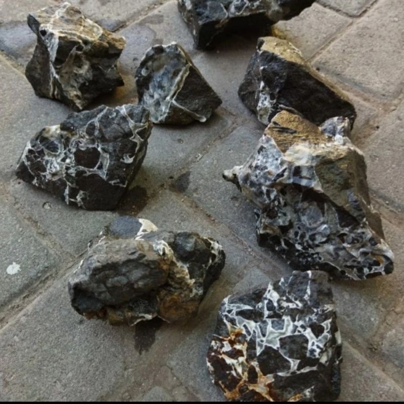 Jual batu hiasan aquascape akuarium hardscape batu serpentine serpentin ...