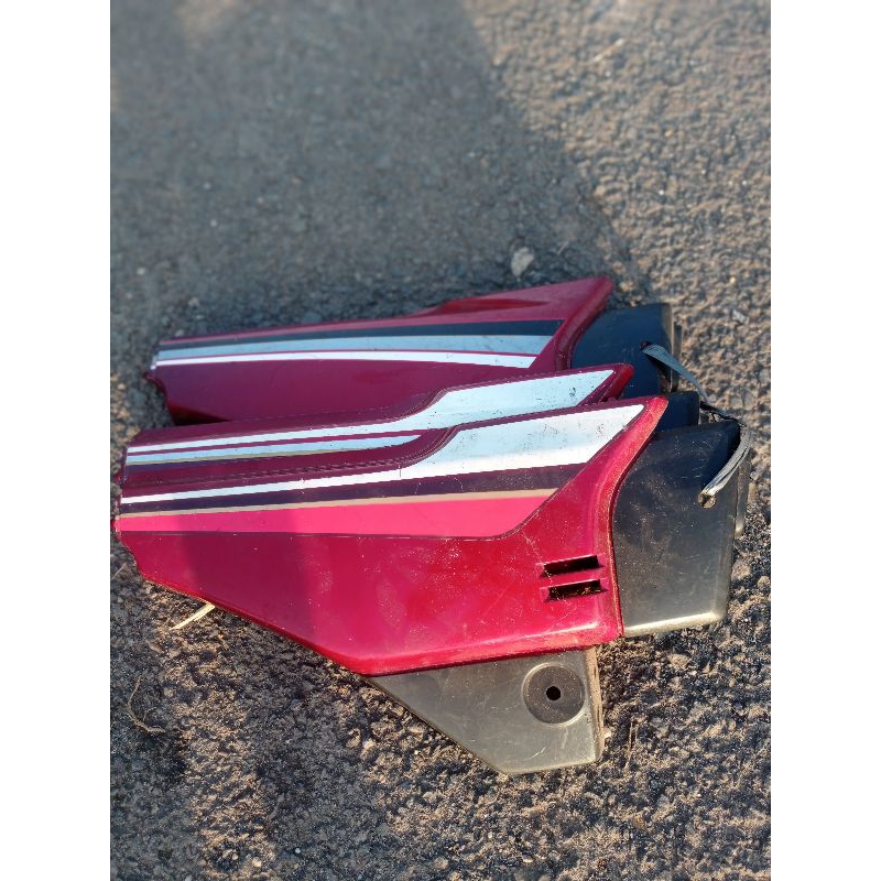 Jual nos tutup aki kanan honda gl pro original warna merah | Shopee ...