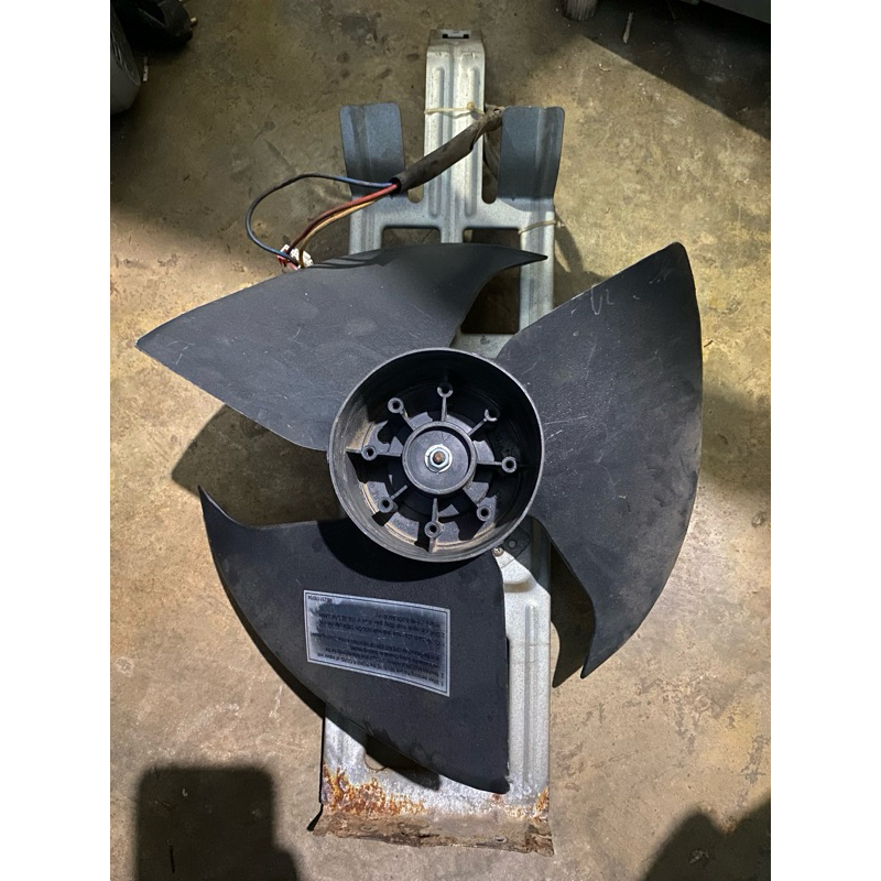 Jual kipas angin outdor ac lg 1/2 pk-1pk | Shopee Indonesia