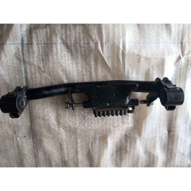 Jual Mounting/Monting Ayunan Sambungan Rangka Beat Deluxe PNP Genio ...