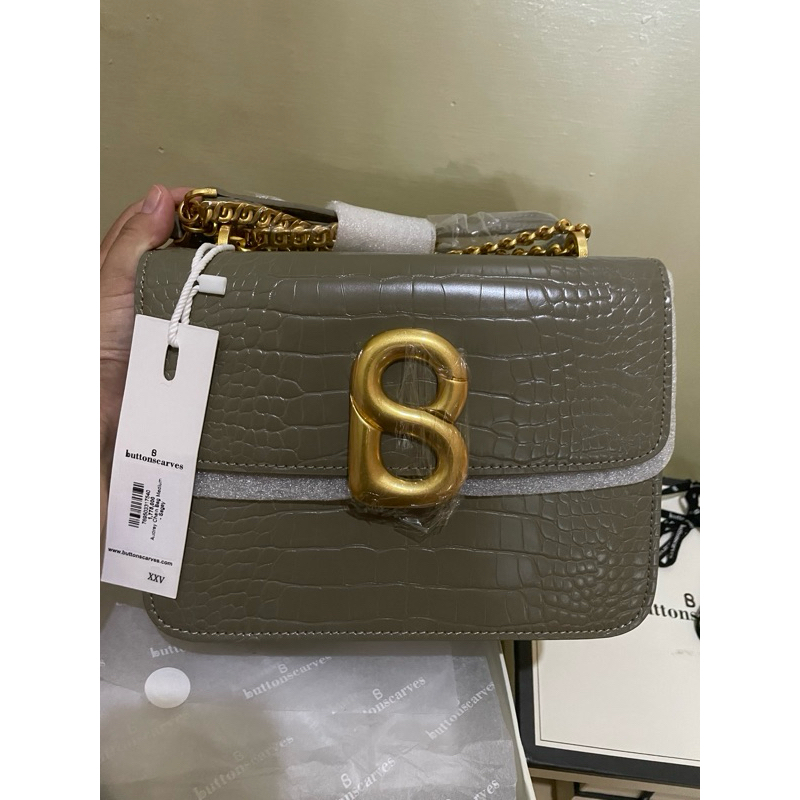 Jual Audrey chain bag by buttonscarves | Shopee Indonesia