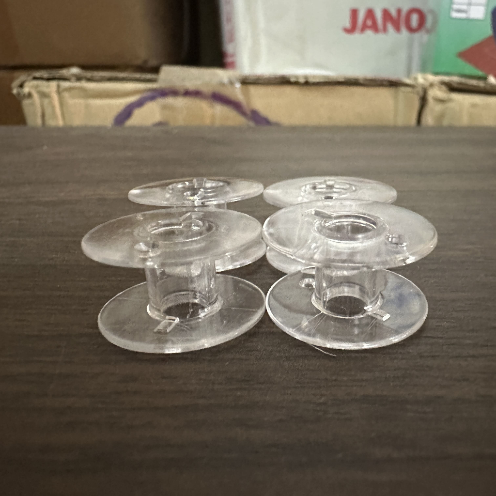 Jual Spool/Bobbin/Gulungan Benang Mesin Jahit zigzag serbaguna plastik ...