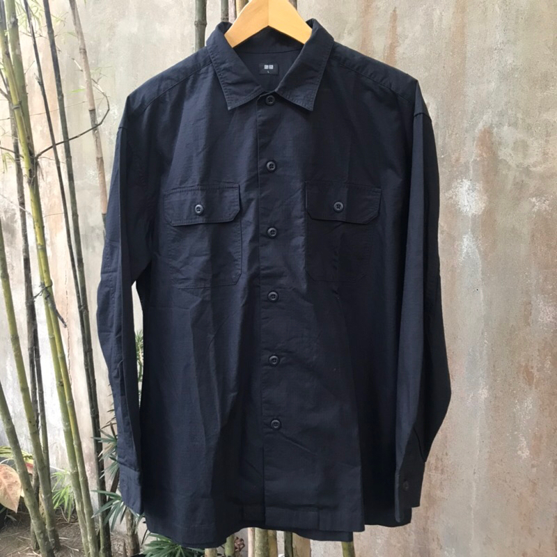 Jual Kemeja Ripstop Uniqlo Black ( L ) | Shopee Indonesia