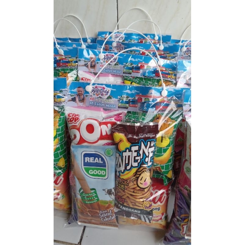 Jual ( READY ) PAKET SNACK ULTAH 5000 FREE CUSTOM LABEL NAMA DAN FOTO ...
