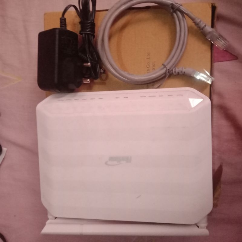 Jual Router FiberHome HG8243C port biru, lengkap adaptor. Nyala dan ...