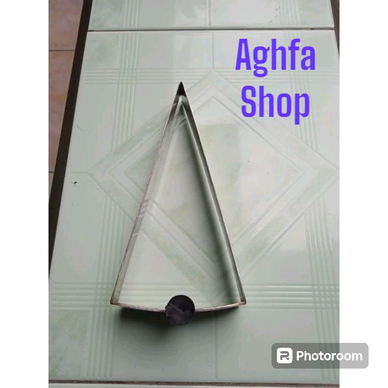 Jual Segitiga Perata Adonan Crepes D dalam 28cm | Shopee Indonesia