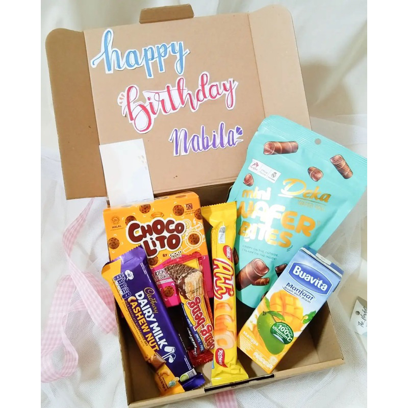 Jual Snack Box Gift Ulang tahun/Snack Hampers / Snack Box/Kado Ulang ...