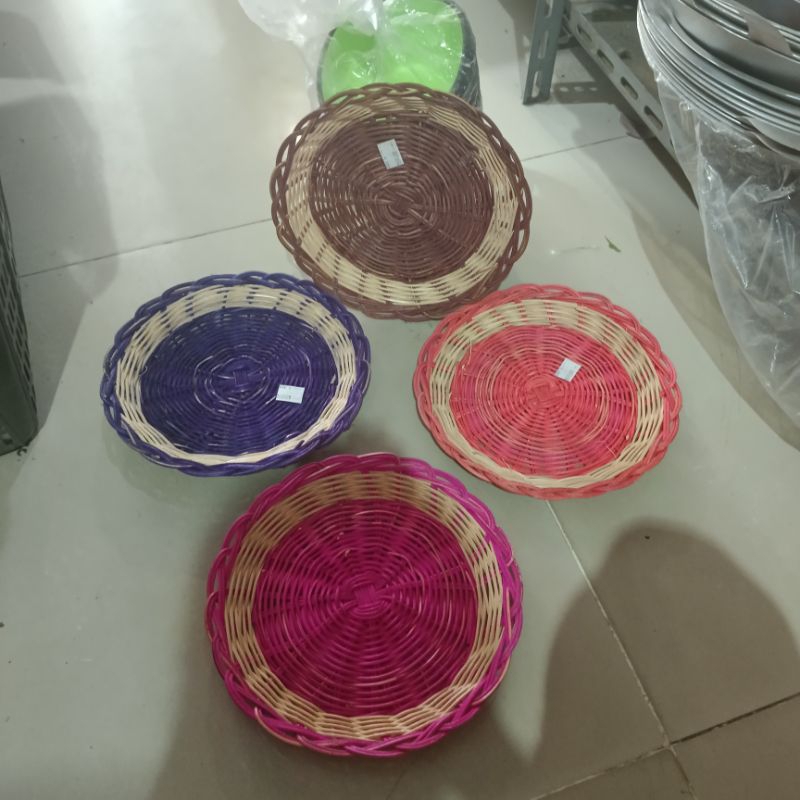 Jual Piring rotan 23cm warna tebal / piring rotan warna piring hajatan ...