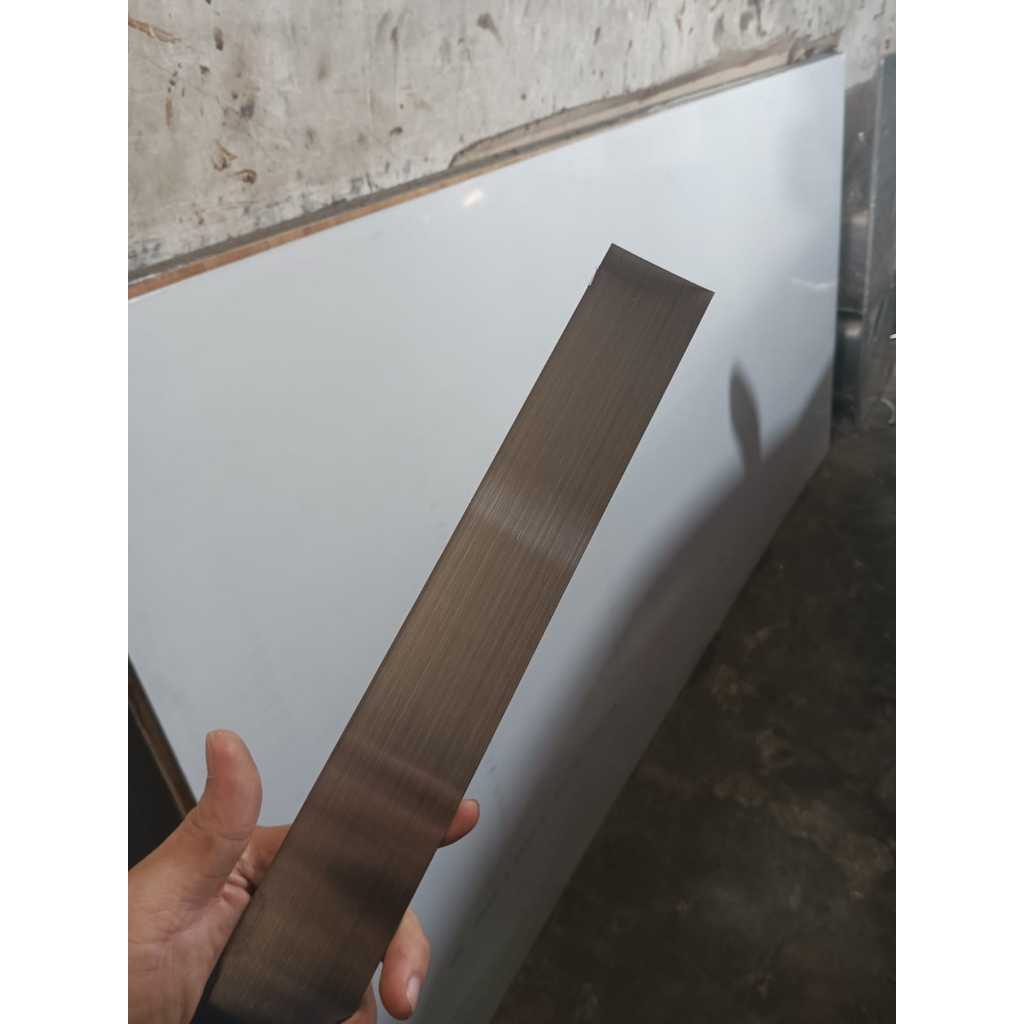 Jual list plat strip stainless steel hairline black 201 1cm&1.5cm tebal ...