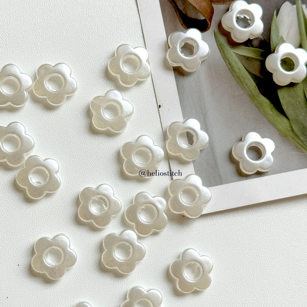 Jual 10 gr Manik-manik Pearl - Bunga Pandora Kecil | Shopee Indonesia