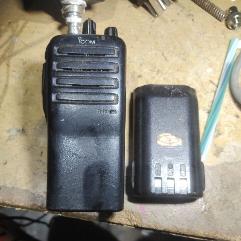 Jual HT ICOM IC-F24 UHF HT ICOM ICF24 | Shopee Indonesia