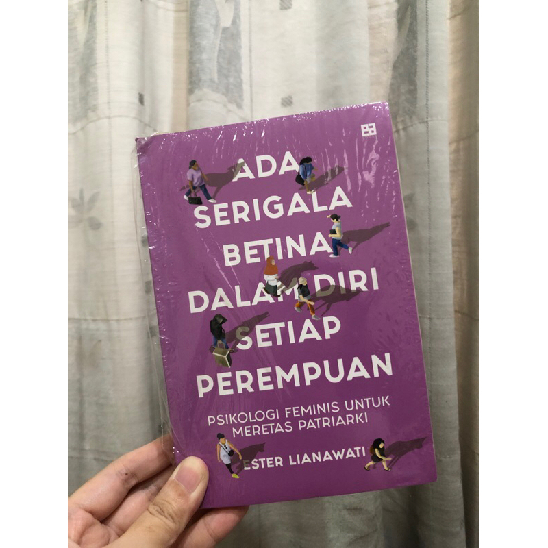 Jual Buku Ada Serigala Betina dalam Diri Setiap Perempuan - Ester Lianawati ori preloved ...