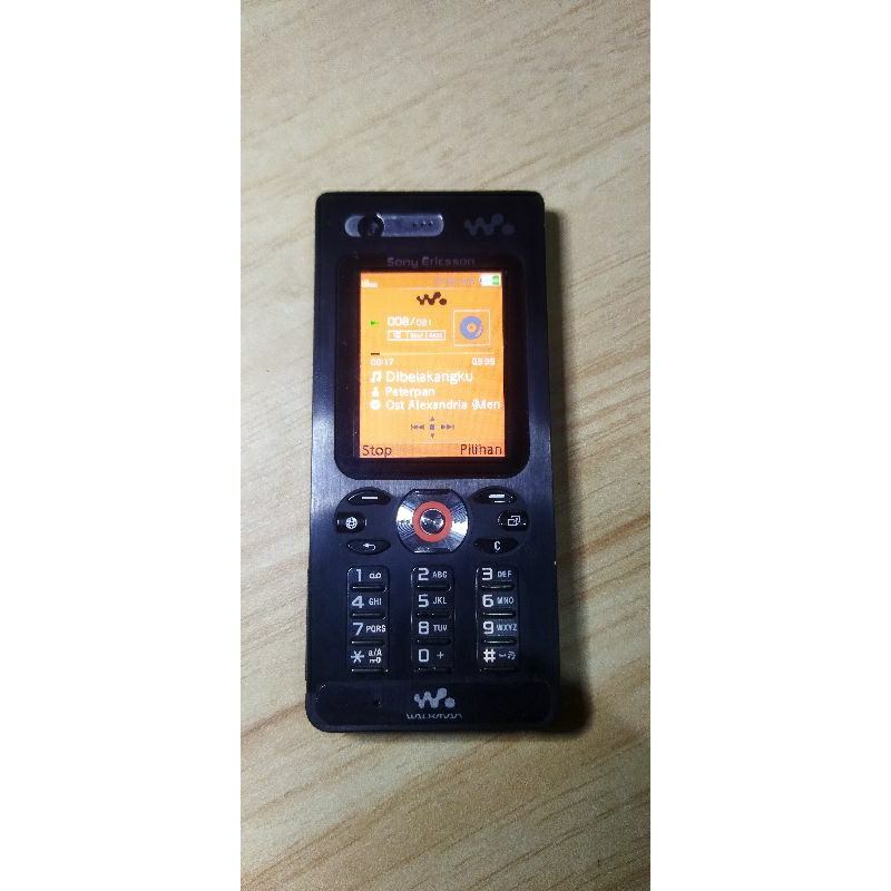 Jual Sony Ericsson W880i registrasi (pelengkap koleksi/nostalgia) | Shopee Indonesia