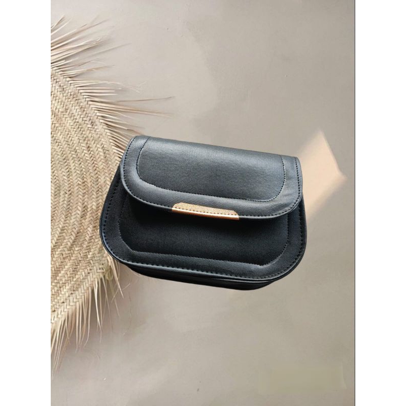 Jual (READY STOCK) Oval Bag Pino bag - Tas oval - Tas slempang - Tas ...