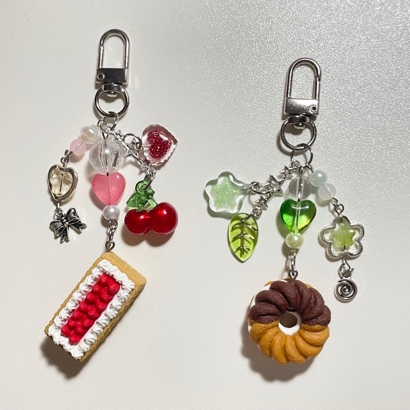 Jual Dessert Time Charm | Cake | Strawberry shortcake | Keychan Keyring ...