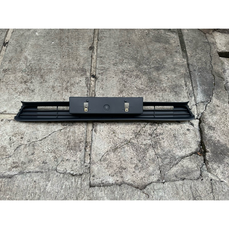 Jual Grill GRIL Grille Bemper BUMPER Bawah INNOVA Reborn FACELIFT 2020 ...