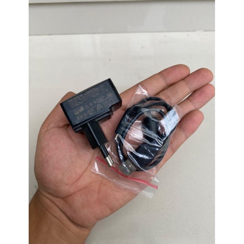 Jual CHARGER FUJIFILM XA3 XA10 XA20 XA5 XT100 XT200 ORIGINAL COPOTAN ...