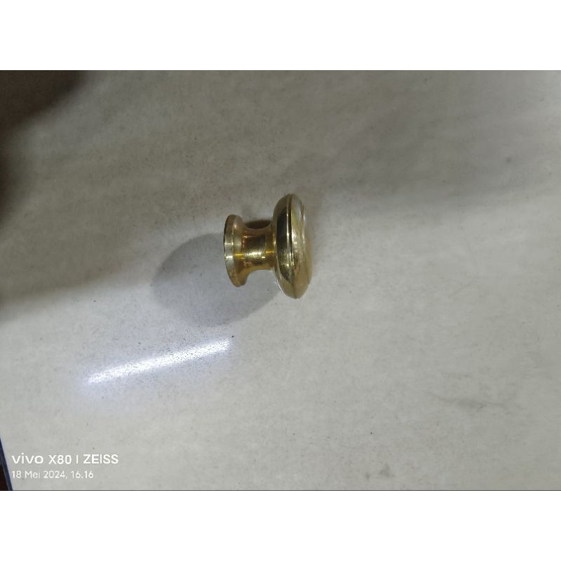 Jual handle/ tarikan knop tarikan laci bulat/ pentol bulat free skrup ...
